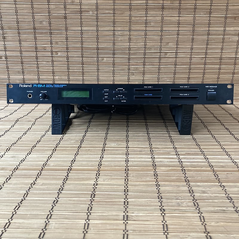 Roland R-8M • Total Percussion Sound Module • Rackmount | Reverb