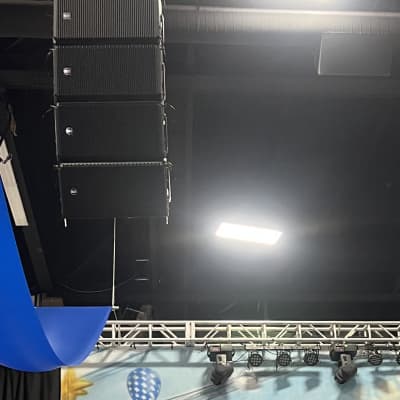 RCF HDL-28a Dual 8" Active Line Array Module 2022 - Present - | Reverb