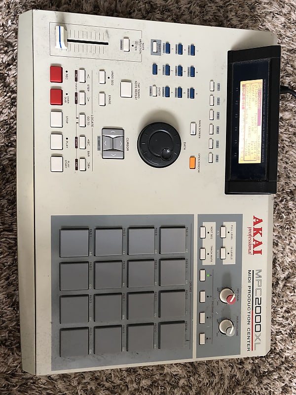 MPC 2000XL Grey | Reverb