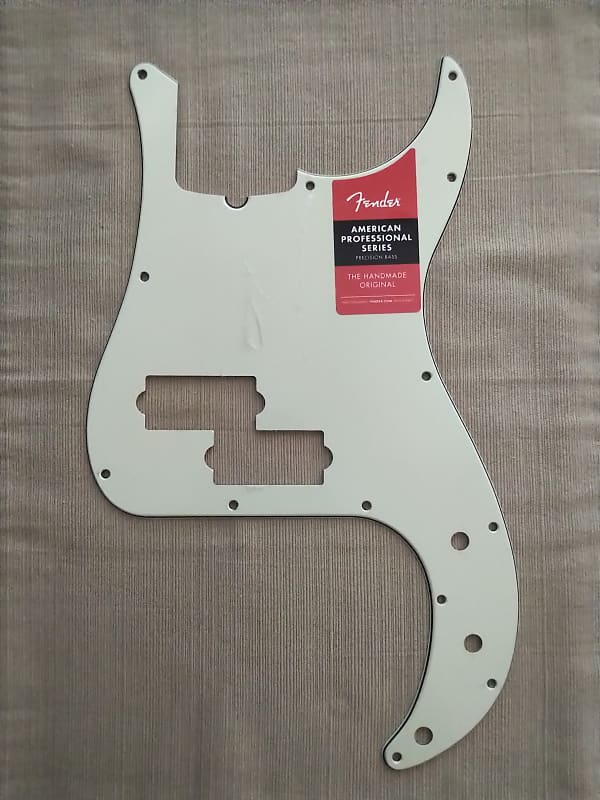 Fender American Professional Precision Bass Pickguard - 3 Ply | Reverb