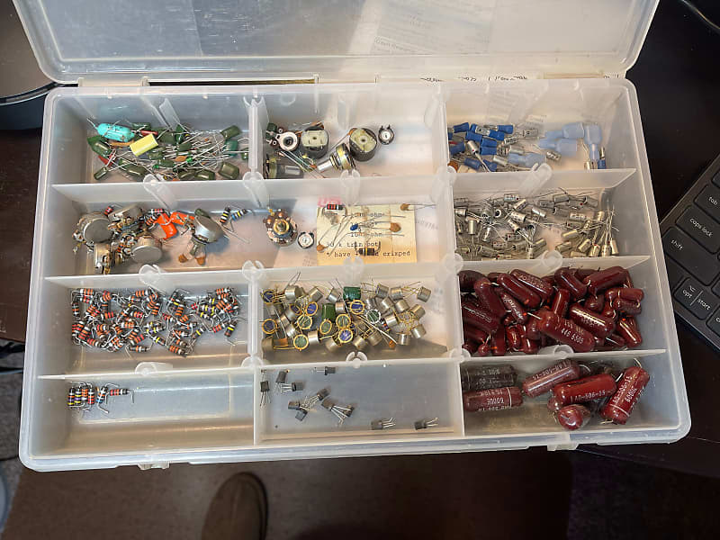 FENDER Dealer Parts Kit BOX-AMP GUITAR LUTHIER | Reverb