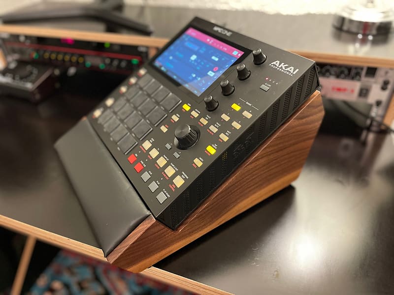 Akai MPC ONE Stand Walnut | Reverb Canada