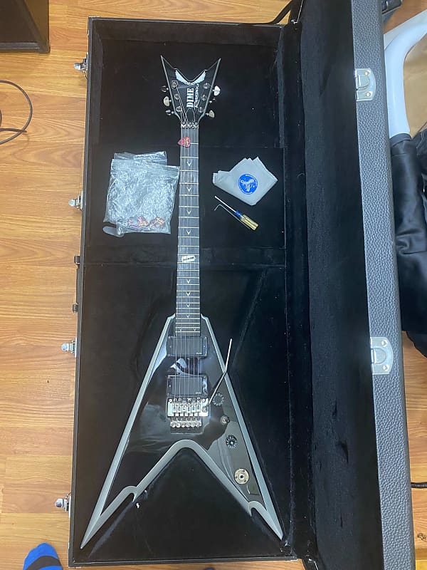 Dean Razorback V w/ Case | Reverb