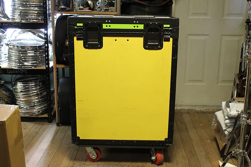 G.O.M.C. Custom Workbox Roadcase 19x28x34 | Reverb