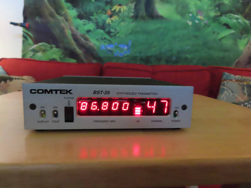 Comtek BST-25 Synthesized Base Station Transmitter TV 5/6 | Reverb