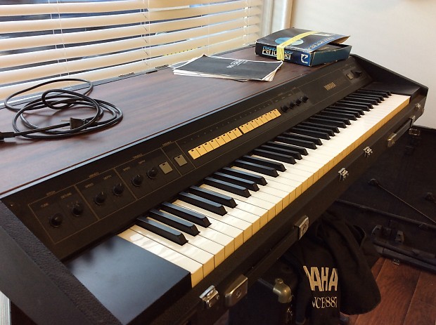 Yamaha GS2 Digital FM Synthesizer barely used w 4 (2 factory) | Reverb