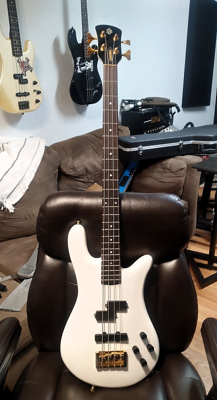 Kramer Spector NS-2A white | Reverb