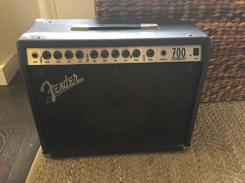 Fender Rock Pro 700 | Reverb