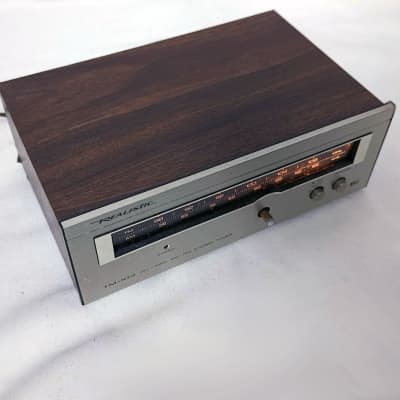 Realistic TM-102 AM/FM Stereo Tuner - 1980 - Woodgrain | Reverb