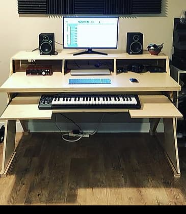 Output Platform desk 2020 Birch | Reverb