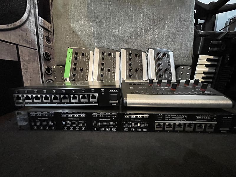 Behringer Powerplay 16 System Bundle | Reverb