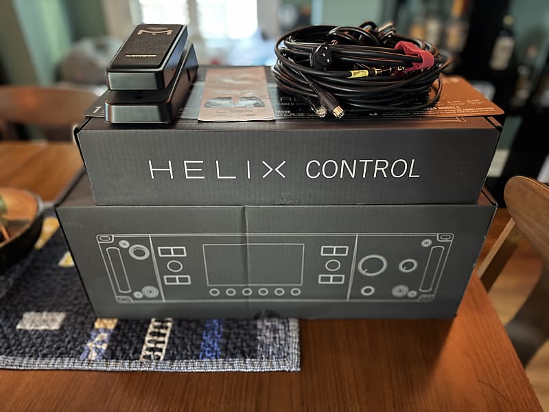 Line 6 Helix Rack w/Controller, Expression Pedal & Cables | Reverb