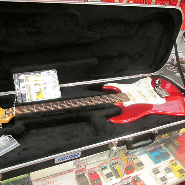 Fender Stratocaster Metallic Red | Reverb
