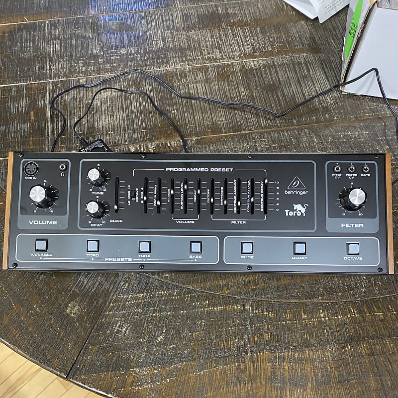 Behringer TORO Analog Bass Synthesizer With dust cover | Reverb