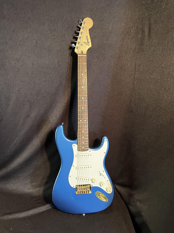2021 Squier Affinity Blue/Gold | Reverb