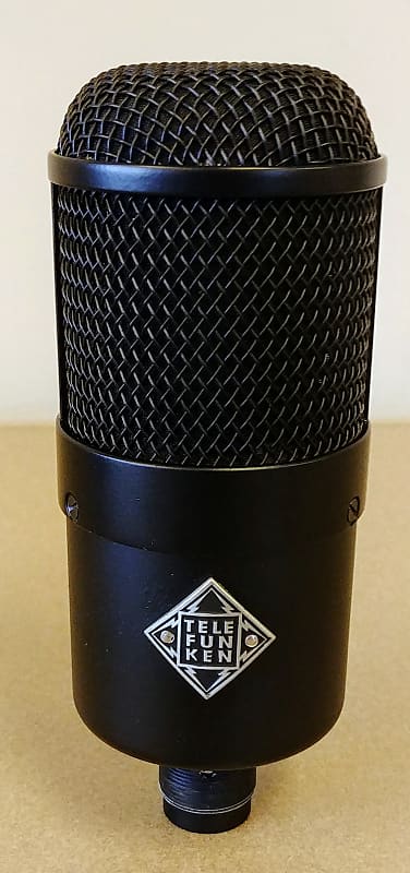 Telefunken Elektroakustik M82 Dynamic Microphone | Reverb