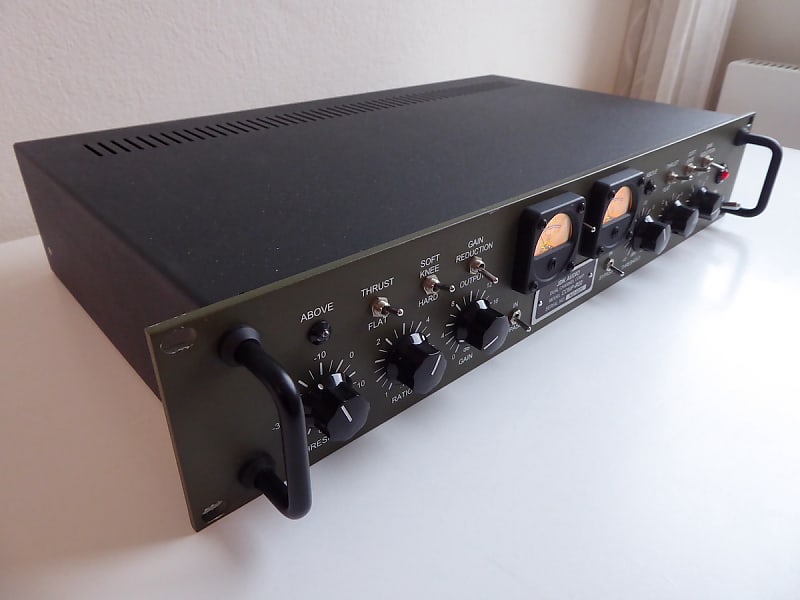 JDK Audio R22 - Compressor (API Select SR22) | Reverb
