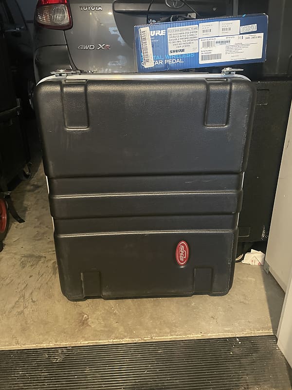 SKB 8 Space Shockmount Rack Case | Reverb