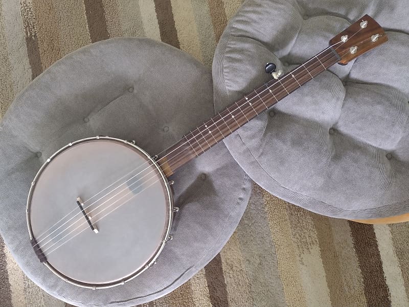 Thumpy Banjo - Ultra-Light - Pre-Order - Short-Scale - Flush | Reverb