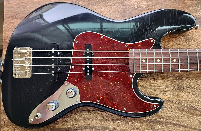 Suhr Classic J Antique Black w/ SGS 60's stack knob controls | Reverb