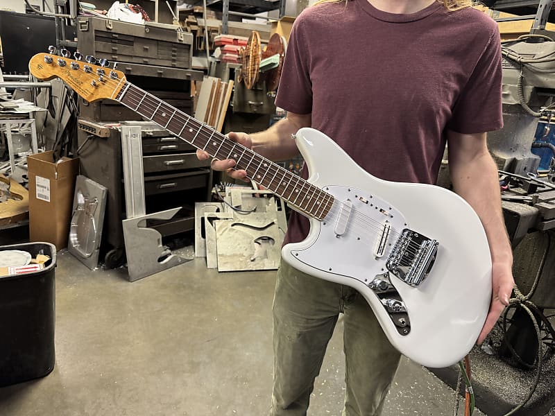 Fender Jagstang 2025 - White Imron Kurt Cobain left handed | Reverb