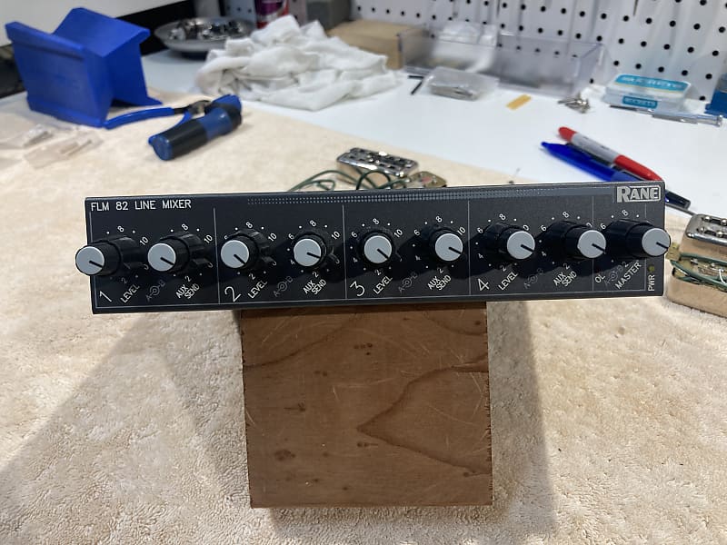 Rane FLM 82 - Stereo Line Mixer | Reverb