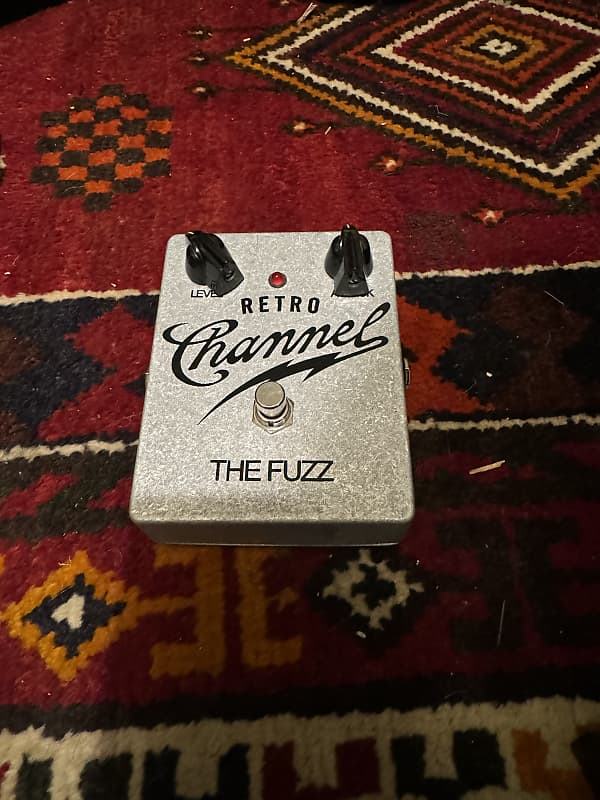 Retro Channel The Fuzz 2000s - Grey | Reverb