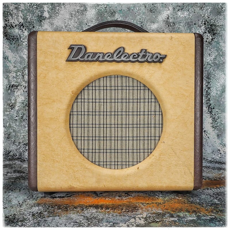 Danelectro N50 'Nifty Fifty' 15W Solid State Combo | Reverb UK
