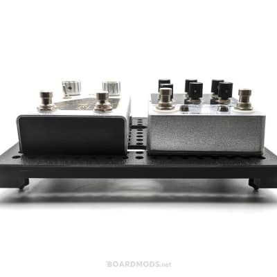 [8.75" x 6.5" Kickstand] Angled Pedal Riser for Temple Audio | Reverb