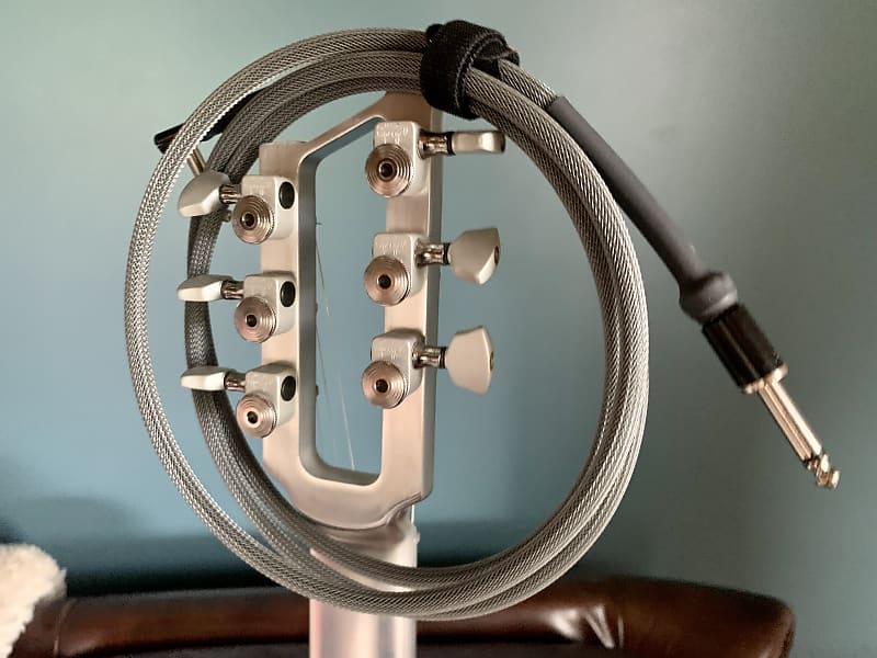 6ft - 1/4” Instrument Cable / Mogami 2524 / Squareplug SP600 | Reverb