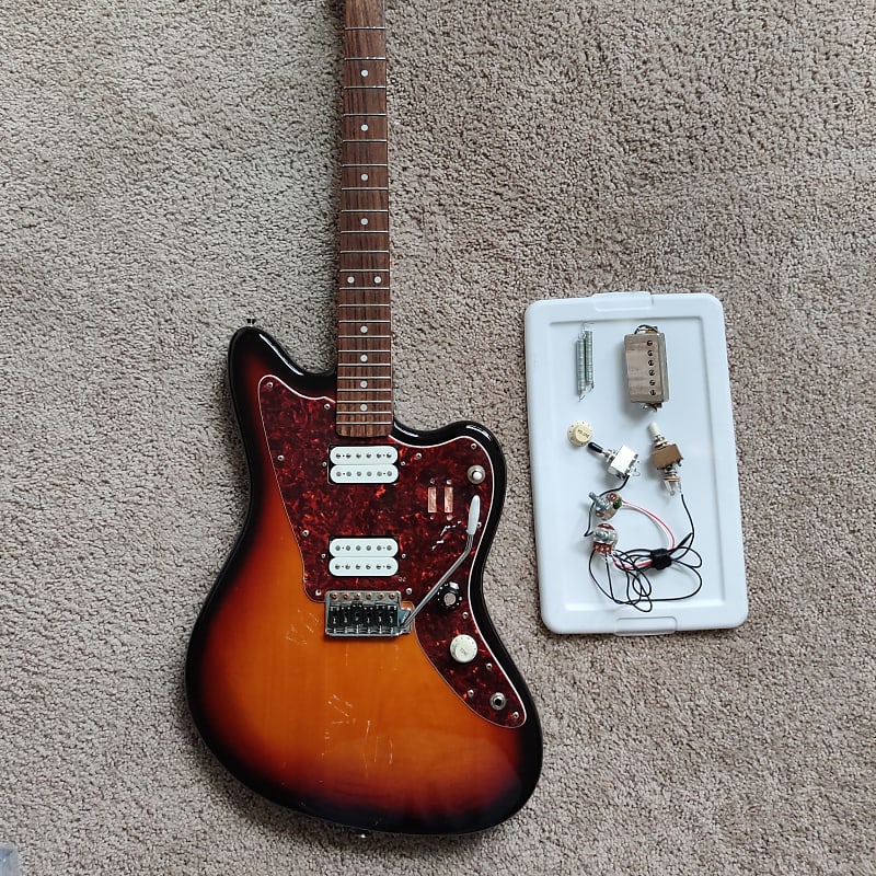 Squier Jagmaster MIJ Late 90s 1998 Sunburst | Reverb UK