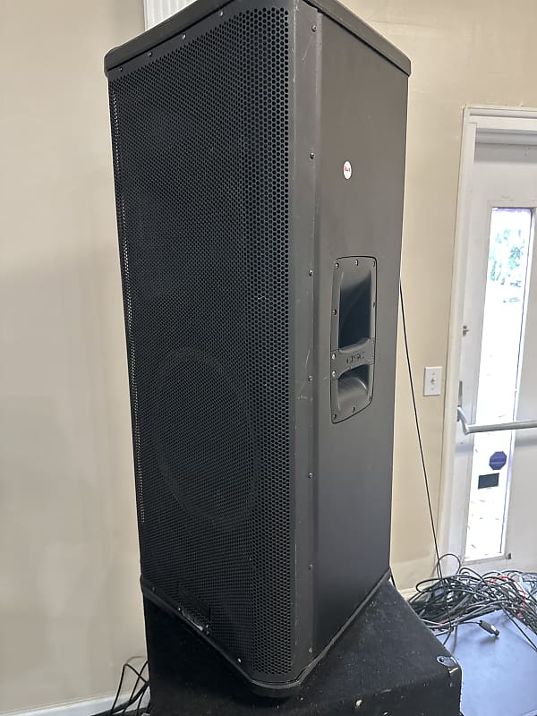 QSC HPR153i 2020 - Black | Reverb