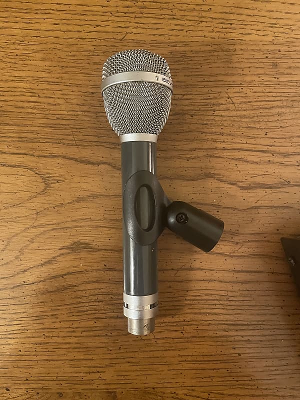 Vintage Beyerdynamic m69(c) dynamic handheld microphone. | Reverb