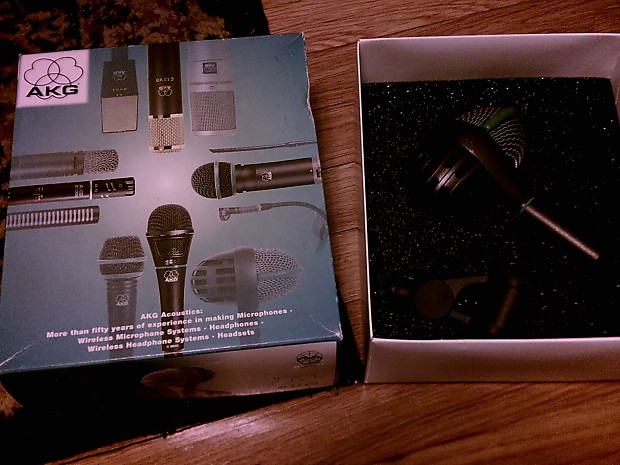 AKG D112 microphone | Reverb