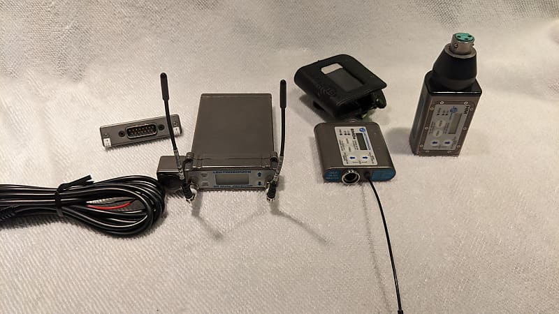Lectrosonics SRA dual receiver + 1 SMDa + 1 HM transmitters | Reverb