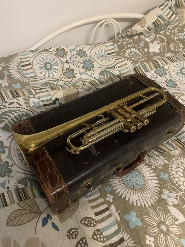 Besson Model 810 Trumpet | Reverb
