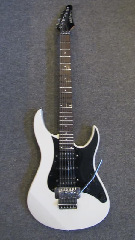 Yamaha RGZ-321 P White | Reverb