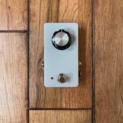 Berry Pedals Doom Fuzz (DAM MEATHEAD CLONE) 2021 Pink | Reverb