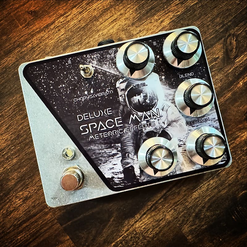 METEORIC EFFECTS Deluxe Space Man Analog Style Delay w/ | Reverb