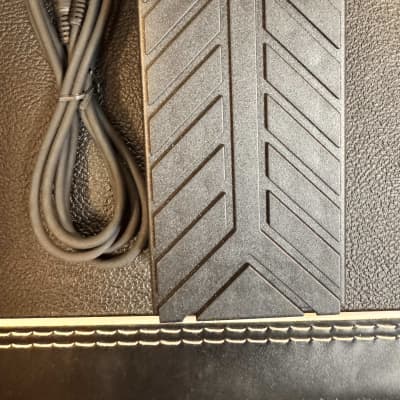 Alesis F2 - Silver and Black | Reverb