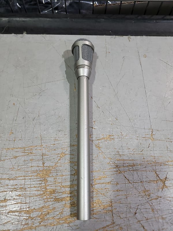 Shure SM82 Vintage Condenser Microphone | Reverb