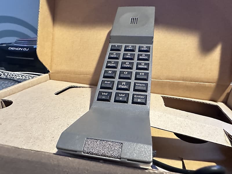 Bang & Olufsen BeoCom 1401 2000's - Grey | Reverb