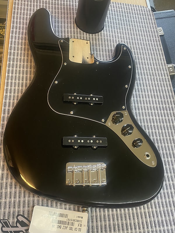 Squier by Fender Classic Vibe '70s Jazz Bass® Poplar Black | Reverb