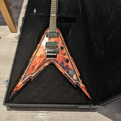 DEAN DIME RAZORBACK V255 Explosion | Reverb