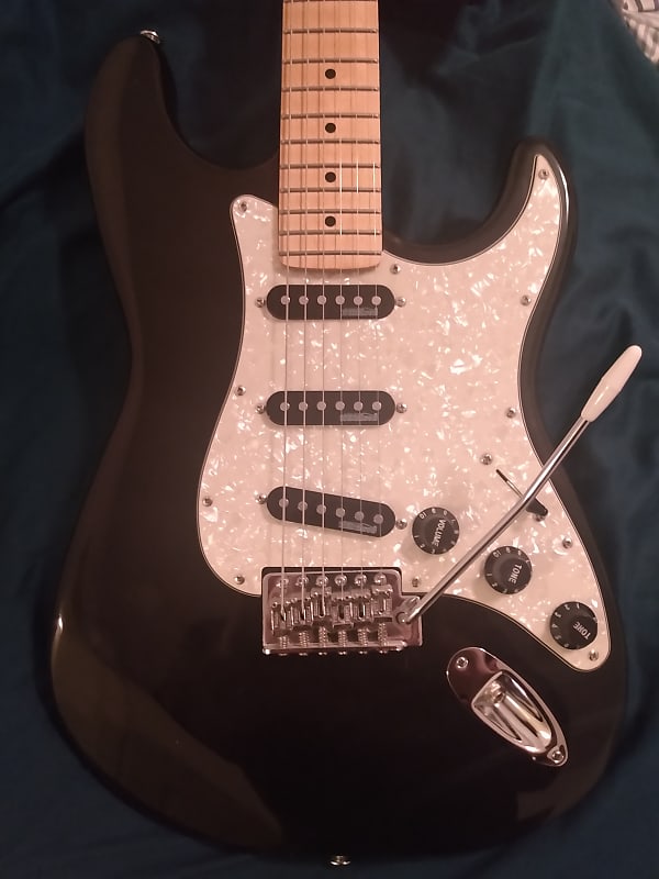 Partscaster Stratocaster - Black | Reverb