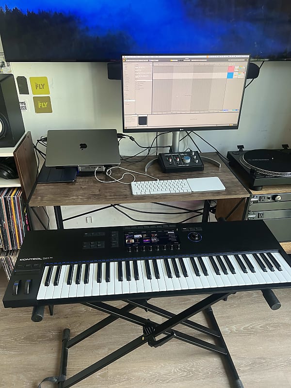 Native Instruments Komplete Kontrol S61 MK3 2023 | Reverb