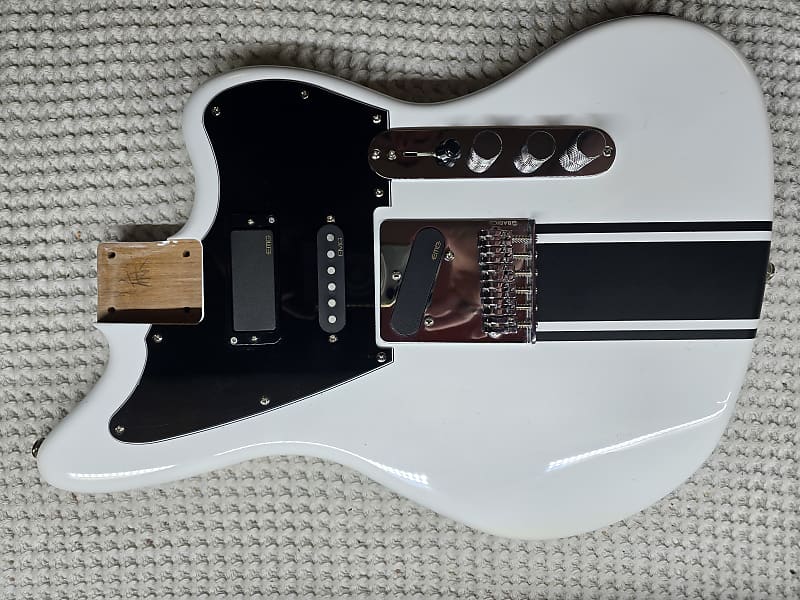 CUSTOM OFFSET TELE 2023 - WHITE LOADED COMPLETE | Reverb