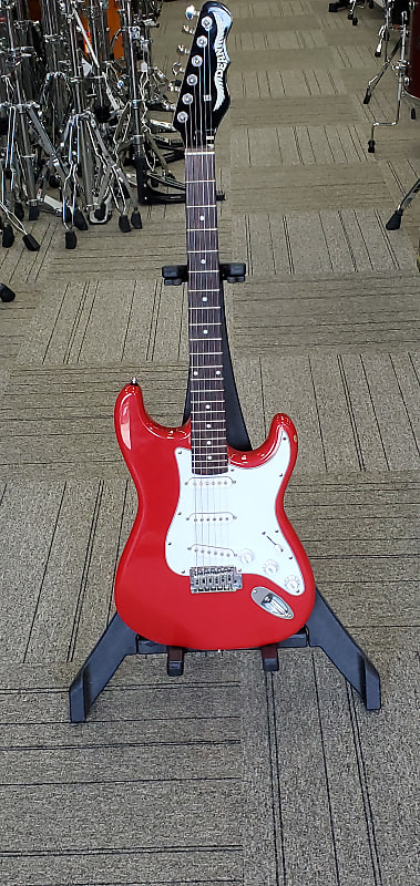 Dean Stratocaster copy 2010's red | Reverb