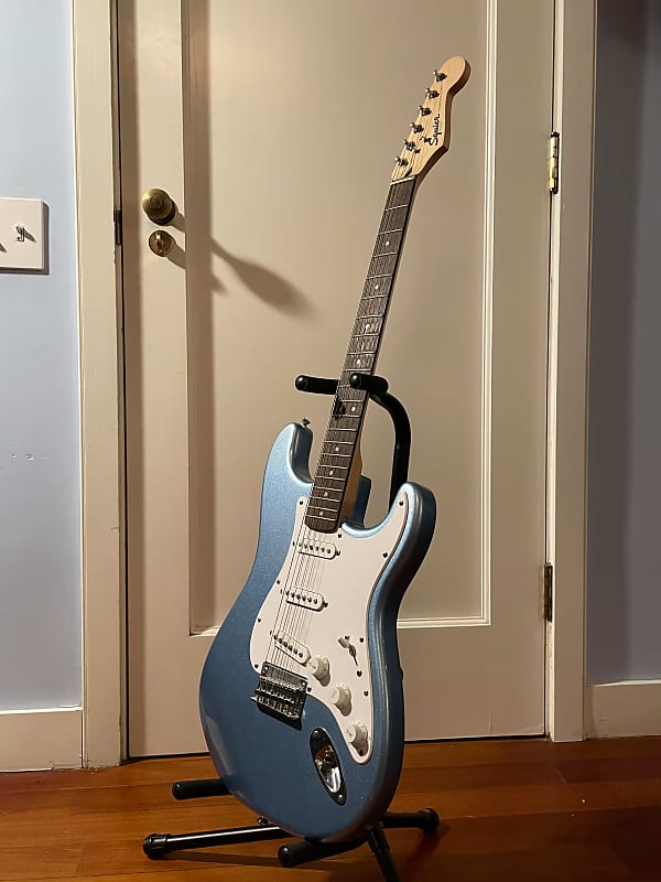 Fender Squire Stratocaster 2020 - Light Blue | Reverb