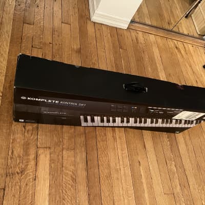 Native Instruments Komplete Kontrol S61 MK2 Vapor Gray | Reverb